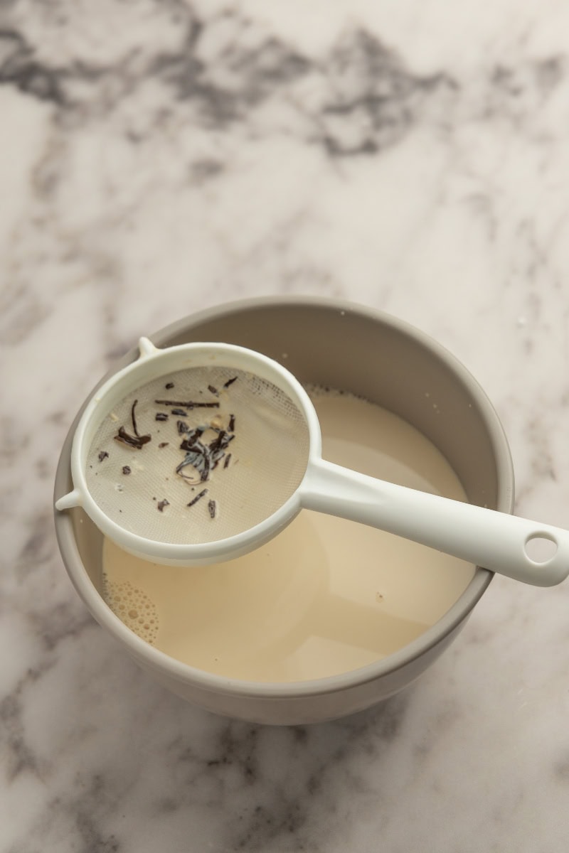 Earl Grey Pastry Cream Recipe - Definitely Not a Chef