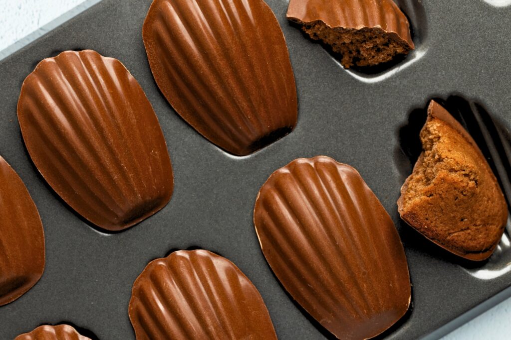 Chocolate Madeleines With a Chocolate Shell - Definitely Not a Chef