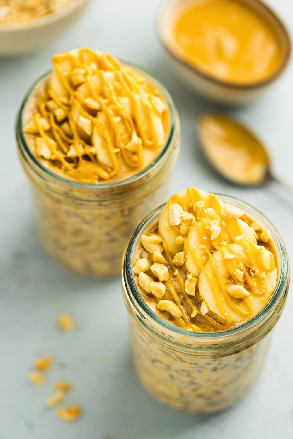 Peanut Butter Banana Overnight Oats - Definitely Not a Chef